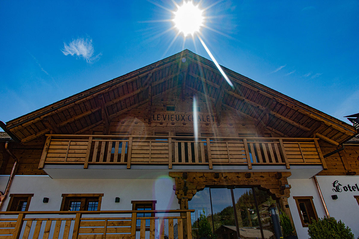 Contact – Le Vieux Chalet – Hôtel Restaurants